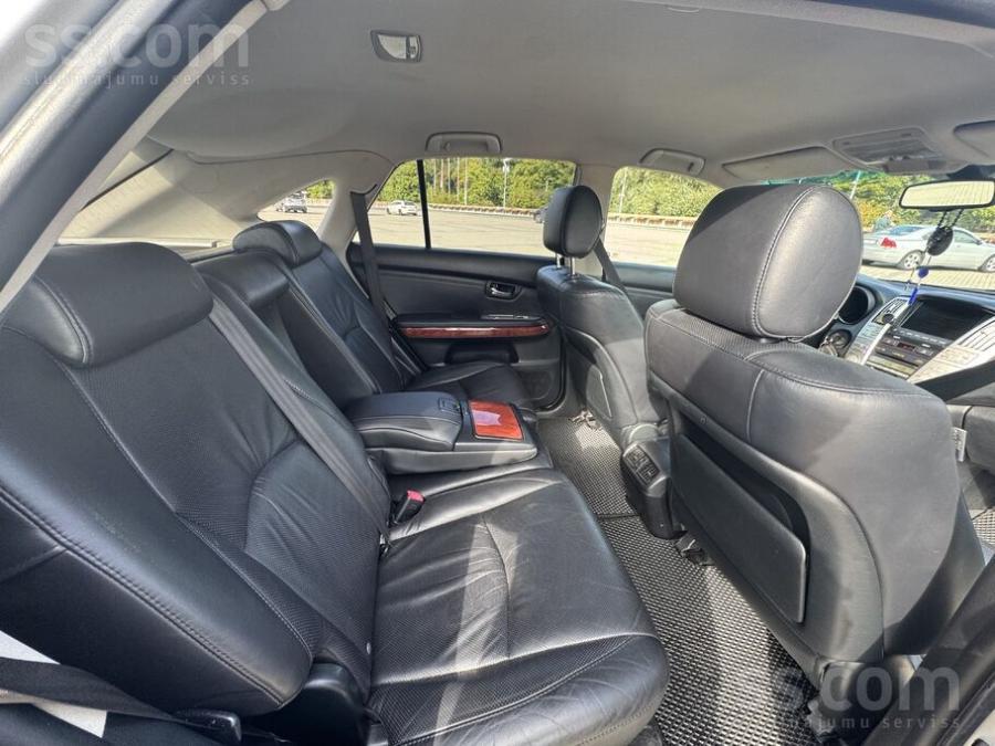 Pelēks Lexus RX 2004 Rīga, ar dzinēja tilpumu 3.50 L un nobraukumu 320 tūkst. km par 3900 €, foto 9 vietnē AUTOMOTO.COM.LV