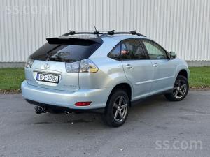Grey Lexus RX 2004 in Riga, with an engine capacity of 3.00 L and mileage of 269 thousand km for 2790 €, photo 3 on AUTOMOTO.COM.LV