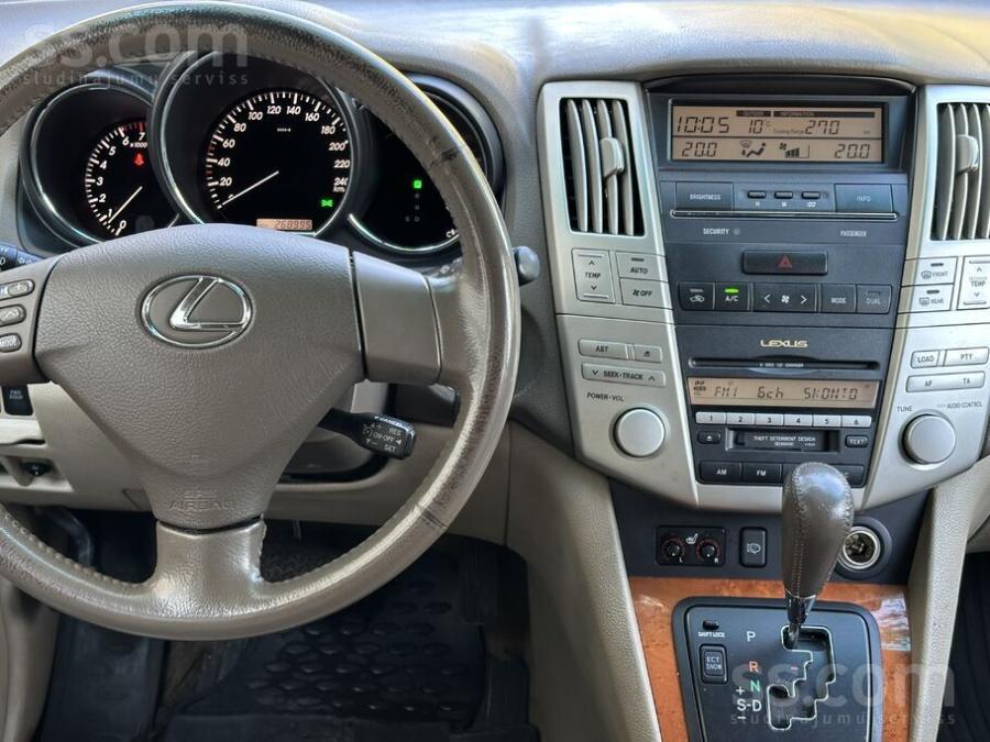 Grey Lexus RX 2004 in Riga, with an engine capacity of 3.00 L and mileage of 269 thousand km for 2790 €, photo 11 on AUTOMOTO.COM.LV
