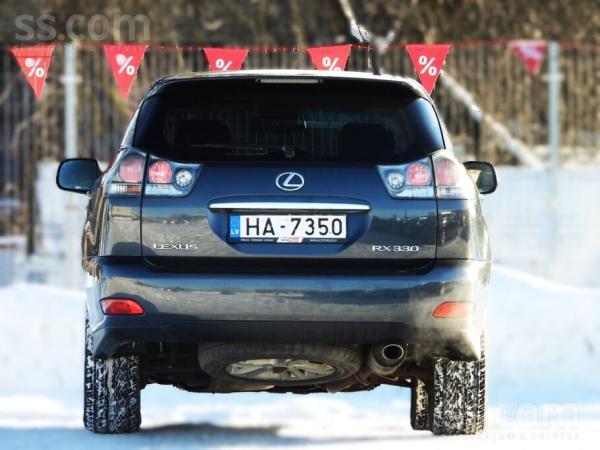 Grey Lexus RX 2005 in Riga, with an engine capacity of 3.00 L and mileage of 170 thousand km for 5300 €, photo 6 on AUTOMOTO.COM.LV