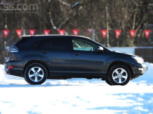 Grey Lexus RX 2005 in Riga, with an engine capacity of 3.00 L and mileage of 170 thousand km for 5300 €, photo 8 on AUTOMOTO.COM.LV
