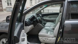 Grey Lexus RX 2005 in Riga, with an engine capacity of 3.30 L and mileage of 298 thousand km for 4950 €, photo 8 on AUTOMOTO.COM.LV