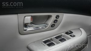 Grey Lexus RX 2005 in Riga, with an engine capacity of 3.30 L and mileage of 298 thousand km for 4950 €, photo 17 on AUTOMOTO.COM.LV