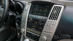 Grey Lexus RX 2005 in Riga, with an engine capacity of 3.30 L and mileage of 298 thousand km for 4950 €, photo 19 on AUTOMOTO.COM.LV