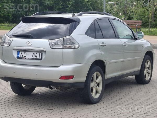 Grey Lexus RX 2005 in Saldus, with an engine capacity of 3.00 L and mileage of 213 thousand km for 1850 €, photo 2 on AUTOMOTO.COM.LV