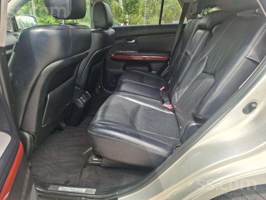 Pelēks Lexus RX 2005 Saldus, ar dzinēja tilpumu 3.00 L un nobraukumu 213 tūkst. km par 1850 €, foto 9 vietnē AUTOMOTO.COM.LV