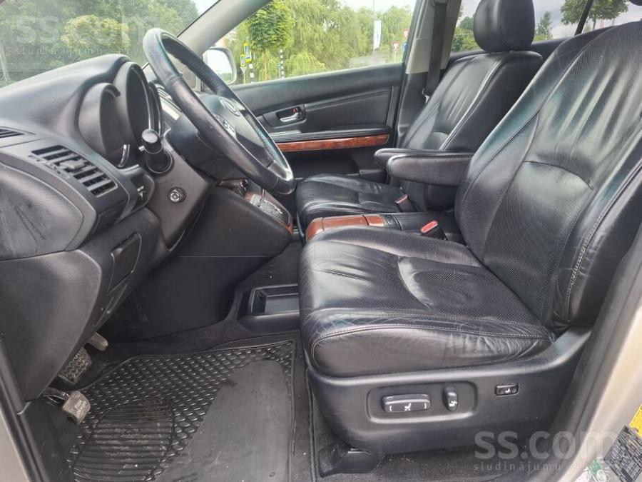 Pelēks Lexus RX 2005 Saldus, ar dzinēja tilpumu 3.00 L un nobraukumu 213 tūkst. km par 1850 €, foto 14 vietnē AUTOMOTO.COM.LV