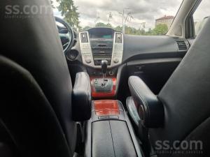 Pelēks Lexus RX 2005 Saldus, ar dzinēja tilpumu 3.00 L un nobraukumu 213 tūkst. km par 1850 €, foto 16 vietnē AUTOMOTO.COM.LV