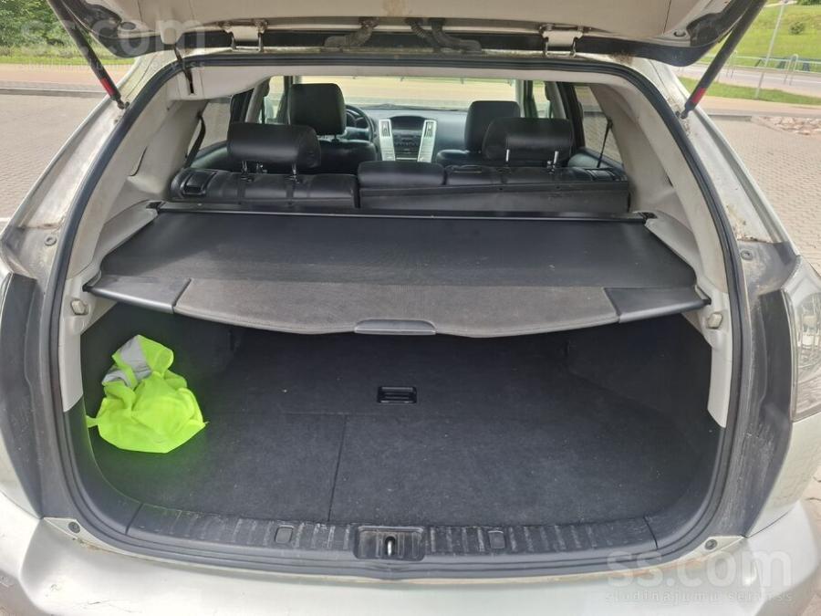 Pelēks Lexus RX 2005 Saldus, ar dzinēja tilpumu 3.00 L un nobraukumu 213 tūkst. km par 1850 €, foto 25 vietnē AUTOMOTO.COM.LV