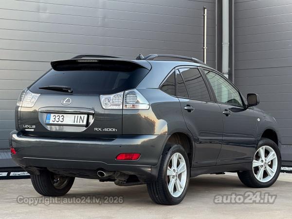 Pelēks Lexus RX 2005 Tallina, ar dzinēja tilpumu 3.30 L un nobraukumu 259 tūkst. km par 5490 €, foto 3 vietnē AUTOMOTO.COM.LV