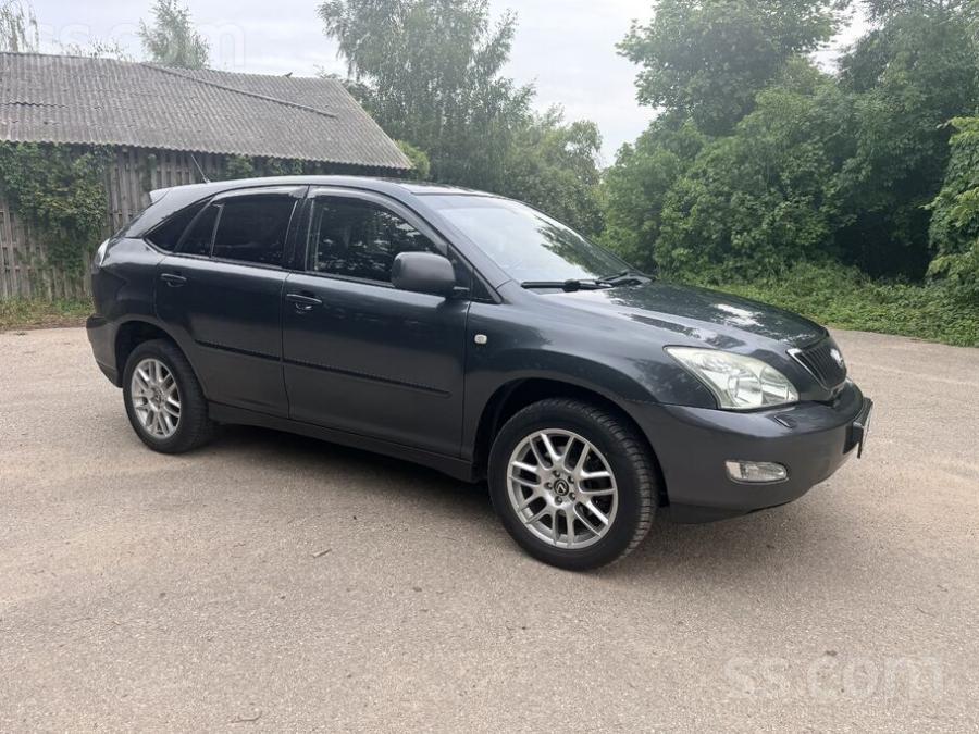 Grey Lexus RX 2005 in Dobele, with an engine capacity of 3.00 L and mileage of 337 thousand km for 3700 €, photo 3 on AUTOMOTO.COM.LV
