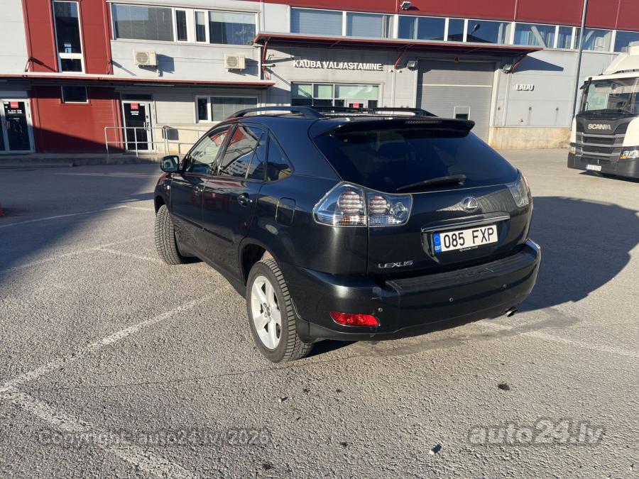 Pelēks Lexus RX 2006 Tallina, ar dzinēja tilpumu 3.30 L un nobraukumu 195 tūkst. km par 4500 €, foto 3 vietnē AUTOMOTO.COM.LV