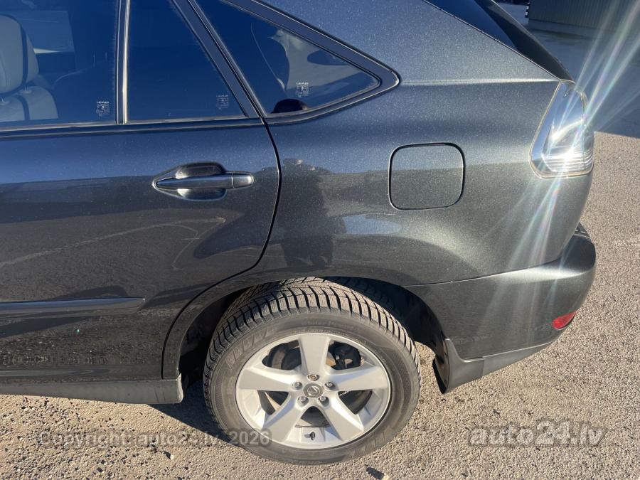 Pelēks Lexus RX 2006 Tallina, ar dzinēja tilpumu 3.30 L un nobraukumu 195 tūkst. km par 4500 €, foto 9 vietnē AUTOMOTO.COM.LV