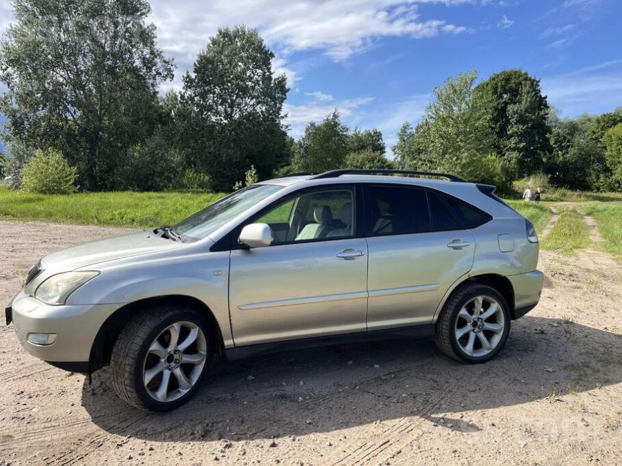 Grey Lexus RX 2006 in Riga, with an engine capacity of 3.50 L and mileage of 387 thousand km for 3800 €, photo 3 on AUTOMOTO.COM.LV