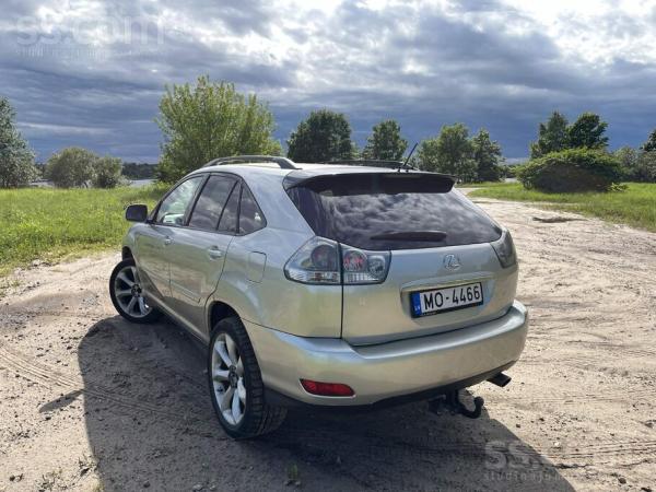 Pelēks Lexus RX 2006 Rīga, ar dzinēja tilpumu 3.50 L un nobraukumu 387 tūkst. km par 3800 €, foto 3 vietnē AUTOMOTO.COM.LV