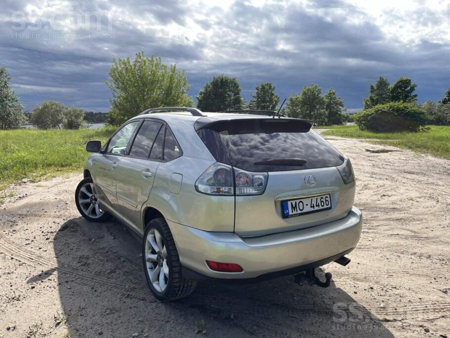 Grey Lexus RX 2006 in Riga, with an engine capacity of 3.50 L and mileage of 387 thousand km for 3800 €, photo 4 on AUTOMOTO.COM.LV