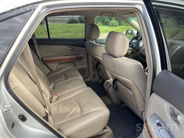Pelēks Lexus RX 2006 Rīga, ar dzinēja tilpumu 3.50 L un nobraukumu 387 tūkst. km par 3800 €, foto 7 vietnē AUTOMOTO.COM.LV