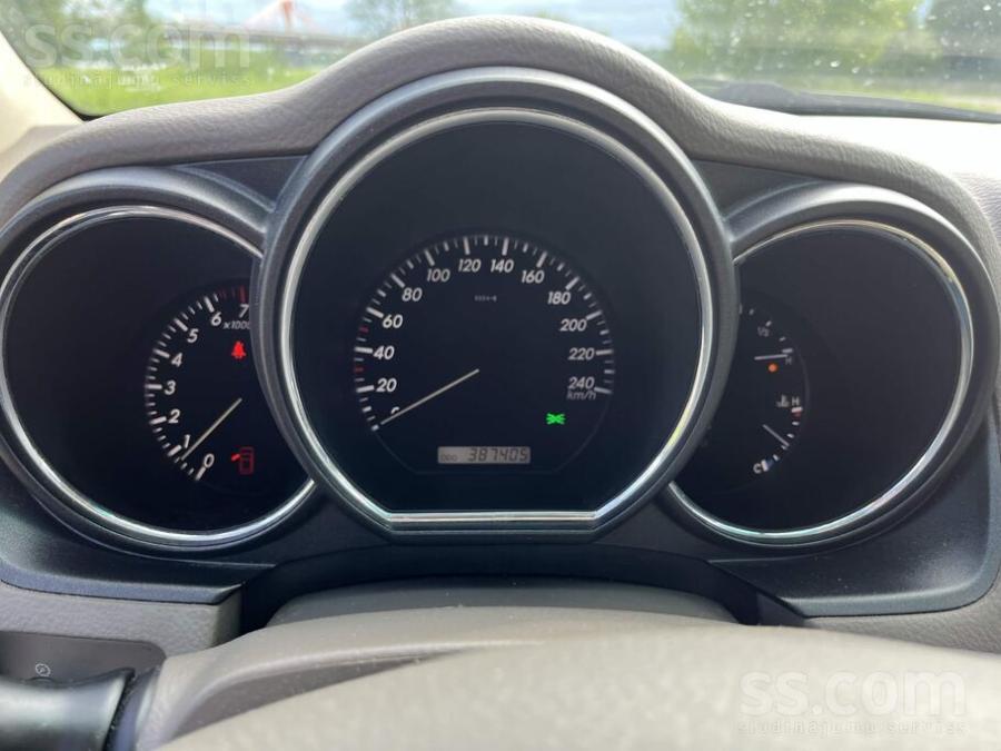 Grey Lexus RX 2006 in Riga, with an engine capacity of 3.50 L and mileage of 387 thousand km for 3800 €, photo 10 on AUTOMOTO.COM.LV