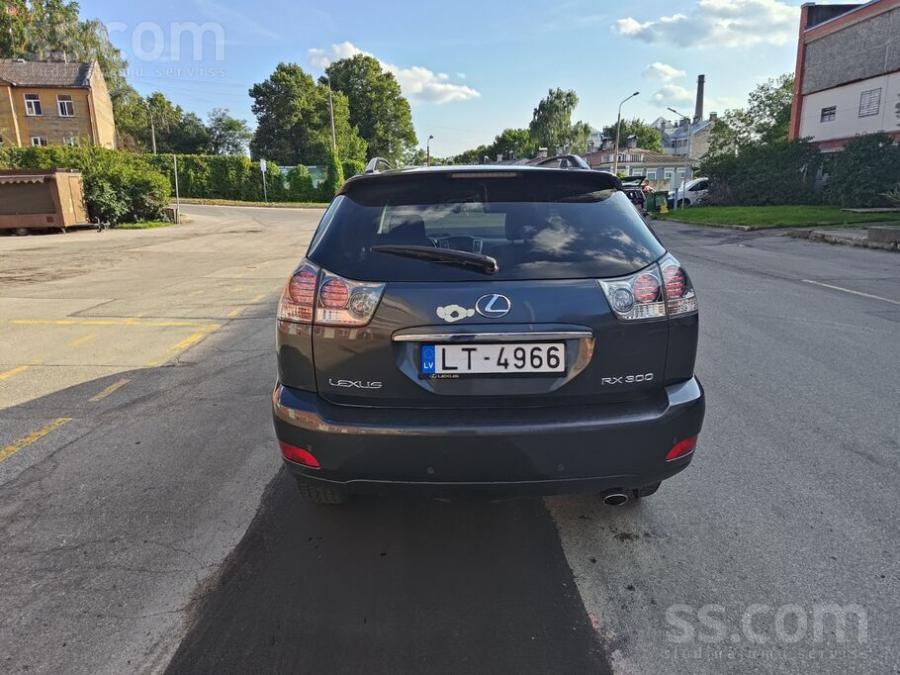 Pelēks Lexus RX 2006 Rīga, ar dzinēja tilpumu 3.00 L un nobraukumu 380 tūkst. km par 3200 €, foto 7 vietnē AUTOMOTO.COM.LV