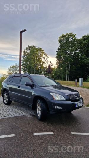 Pelēks Lexus RX 2006 Rēzekne, ar dzinēja tilpumu 3.50 L un nobraukumu 304 tūkst. km par 5200 €, foto 5 vietnē AUTOMOTO.COM.LV