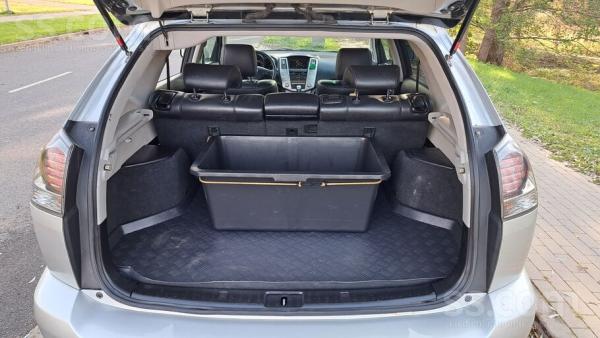 Grey Lexus RX 2006 in Limbazi, with an engine capacity of 3.30 L and mileage of 337 thousand km for 4350 €, photo 10 on AUTOMOTO.COM.LV