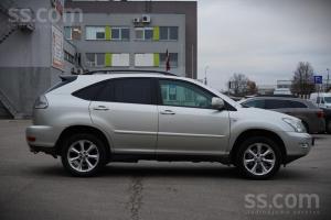 Grey Lexus RX 2007 in Riga, with an engine capacity of 3.50 L and mileage of 298 thousand km for 3995 €, photo 2 on AUTOMOTO.COM.LV