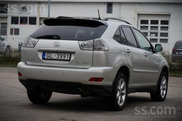 Grey Lexus RX 2007 in Riga, with an engine capacity of 3.50 L and mileage of 298 thousand km for 3995 €, photo 5 on AUTOMOTO.COM.LV