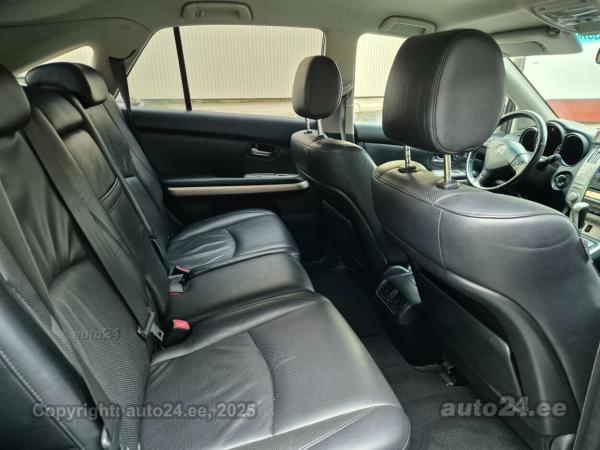 Grey Lexus RX 2007 in Tallinn, with an engine capacity of 3.30 L and mileage of 235 thousand km for 4599 €, photo 11 on AUTOMOTO.COM.LV