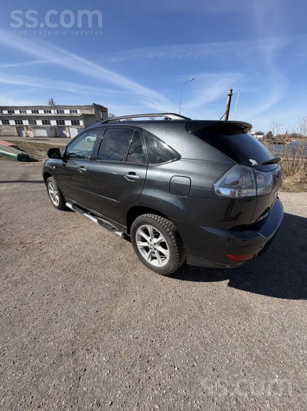 Pelēks Lexus RX 2007 Jūrmala, ar dzinēja tilpumu 3.50 L un nobraukumu 135 tūkst. km par 4900 €, foto 3 vietnē AUTOMOTO.COM.LV