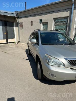 Grey Lexus RX 2007 in Riga, with an engine capacity of 3.50 L and mileage of 258 thousand km for 4200 €, photo 3 on AUTOMOTO.COM.LV