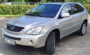 Grey Lexus RX 2007 in Riga, with an engine capacity of 3.30 L and mileage of 305 thousand km for 5000 €, photo 3 on AUTOMOTO.COM.LV