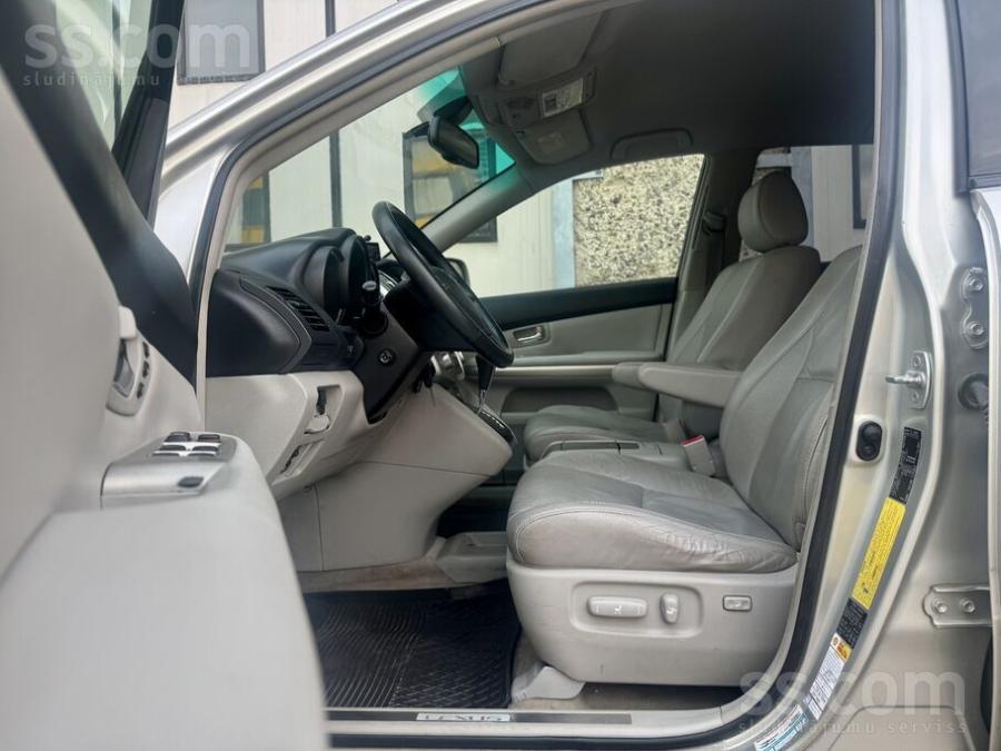 Pelēks Lexus RX 2007 Rīga, ar dzinēja tilpumu 3.30 L un nobraukumu 253 tūkst. km par 3990 €, foto 11 vietnē AUTOMOTO.COM.LV
