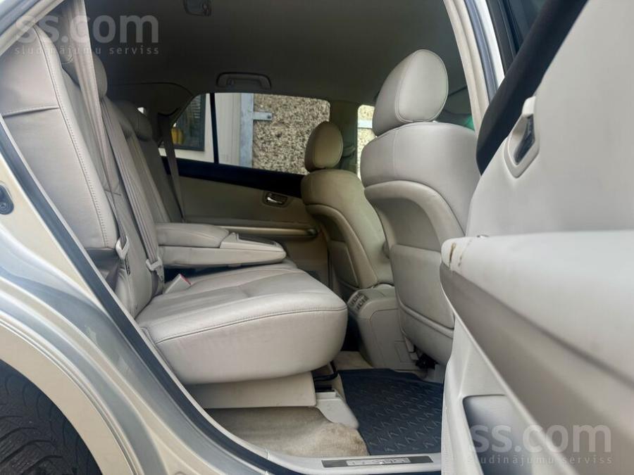 Pelēks Lexus RX 2007 Rīga, ar dzinēja tilpumu 3.30 L un nobraukumu 253 tūkst. km par 3990 €, foto 14 vietnē AUTOMOTO.COM.LV