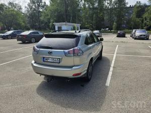 Grey Lexus RX 2008 in Riga, with an engine capacity of 3.30 L and mileage of 240 thousand km for 6200 €, photo 5 on AUTOMOTO.COM.LV