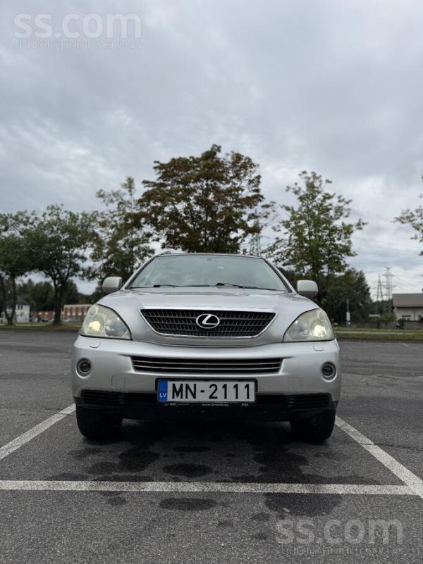 Pelēks Lexus RX 2008 Rīga, ar dzinēja tilpumu 3.30 L un nobraukumu 280 tūkst. km par 3500 €, foto 2 vietnē AUTOMOTO.COM.LV