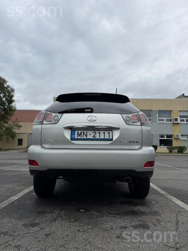 Pelēks Lexus RX 2008 Rīga, ar dzinēja tilpumu 3.30 L un nobraukumu 280 tūkst. km par 3500 €, foto 4 vietnē AUTOMOTO.COM.LV