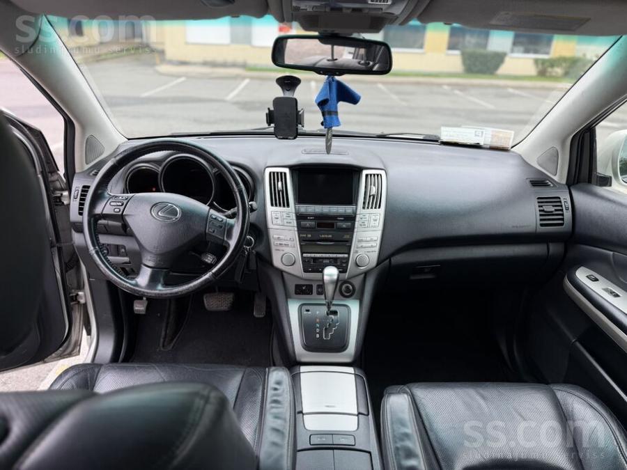 Pelēks Lexus RX 2008 Rīga, ar dzinēja tilpumu 3.30 L un nobraukumu 280 tūkst. km par 3500 €, foto 9 vietnē AUTOMOTO.COM.LV