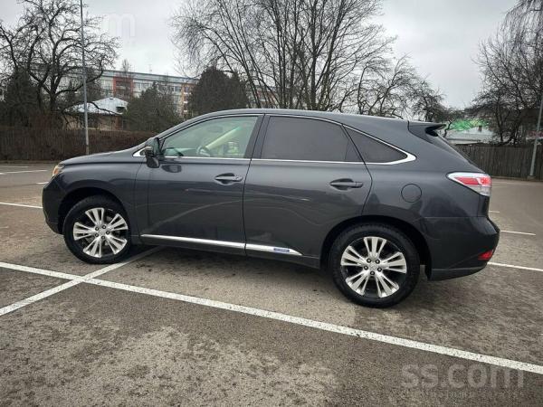 Pelēks Lexus RX 2009 Rīga, ar dzinēja tilpumu 3.50 L un nobraukumu 247 tūkst. km par 9550 €, foto 7 vietnē AUTOMOTO.COM.LV