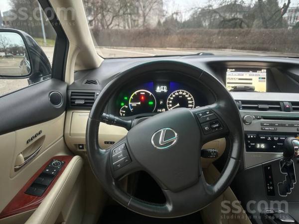 Pelēks Lexus RX 2009 Rīga, ar dzinēja tilpumu 3.50 L un nobraukumu 247 tūkst. km par 9550 €, foto 9 vietnē AUTOMOTO.COM.LV