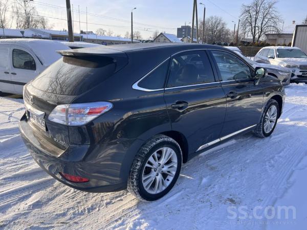 Pelēks Lexus RX 2009 Rīga, ar dzinēja tilpumu 3.50 L un nobraukumu 313 tūkst. km par 8550 €, foto 4 vietnē AUTOMOTO.COM.LV