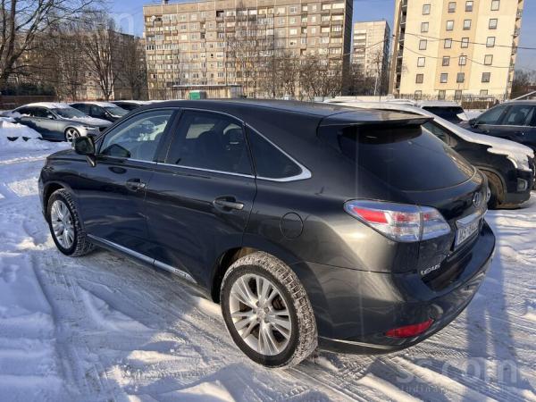 Pelēks Lexus RX 2009 Rīga, ar dzinēja tilpumu 3.50 L un nobraukumu 313 tūkst. km par 8550 €, foto 6 vietnē AUTOMOTO.COM.LV