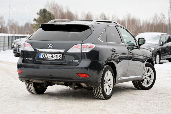 Pelēks Lexus RX 2009 Jelgava, ar dzinēja tilpumu 3.50 L un nobraukumu 0 tūkst. km par 11990 €, foto 4 vietnē AUTOMOTO.COM.LV
