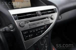 Pelēks Lexus RX 2009 Jelgava, ar dzinēja tilpumu 3.50 L un nobraukumu 0 tūkst. km par 11990 €, foto 20 vietnē AUTOMOTO.COM.LV