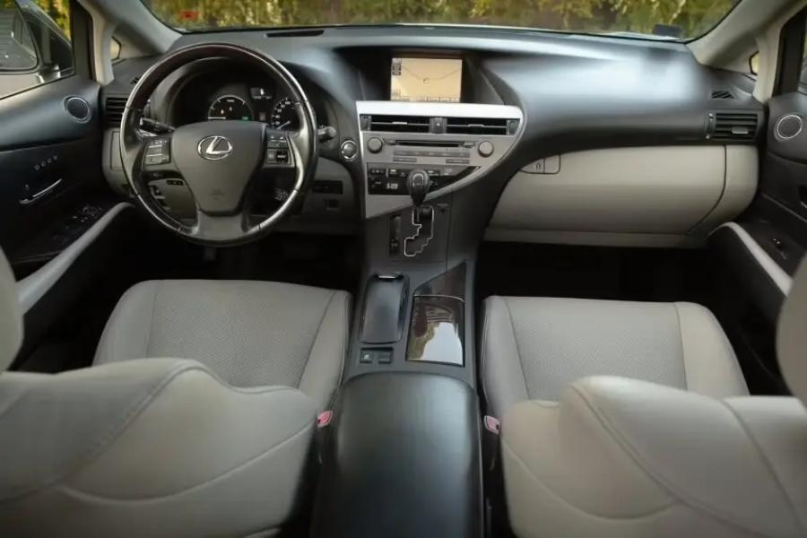 Pelēks Lexus RX 2009 Jelgava, ar dzinēja tilpumu 3.50 L un nobraukumu 357 tūkst. km par 11800 €, foto 9 vietnē AUTOMOTO.COM.LV