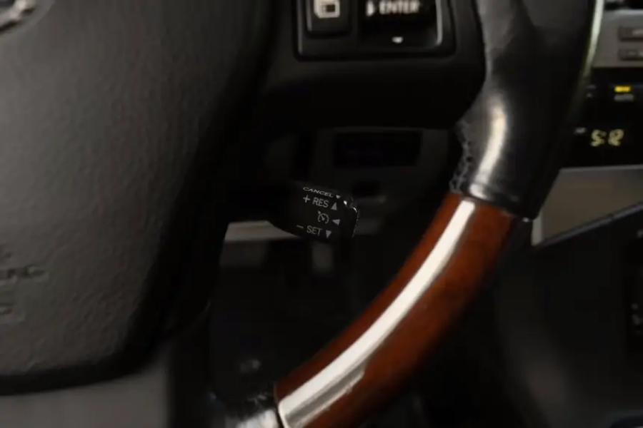 Pelēks Lexus RX 2009 Jelgava, ar dzinēja tilpumu 3.50 L un nobraukumu 357 tūkst. km par 11800 €, foto 19 vietnē AUTOMOTO.COM.LV