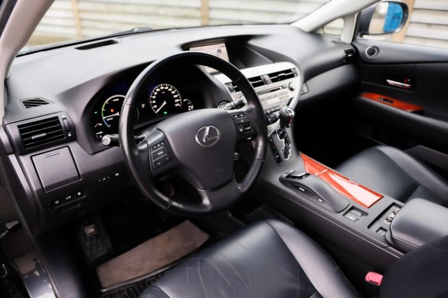 Grey Lexus RX 2009 in Riga, with an engine capacity of 3.50 L and mileage of 0 thousand km for 12500 €, photo 22 on AUTOMOTO.COM.LV