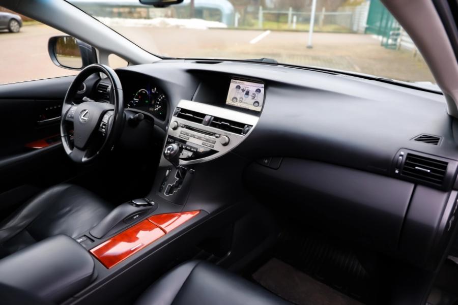Grey Lexus RX 2009 in Riga, with an engine capacity of 3.50 L and mileage of 0 thousand km for 12500 €, photo 30 on AUTOMOTO.COM.LV