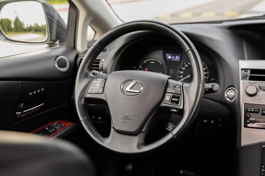 Grey Lexus RX 2009 in Riga, with an engine capacity of 3.50 L and mileage of 0 thousand km for 12500 €, photo 34 on AUTOMOTO.COM.LV
