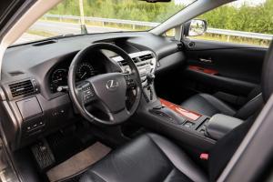 Grey Lexus RX 2009 in Riga, with an engine capacity of 3.50 L and mileage of 0 thousand km for 12500 €, photo 46 on AUTOMOTO.COM.LV