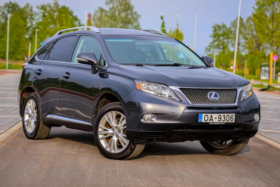 Grey Lexus RX 2009 in Riga, with an engine capacity of 3.50 L and mileage of 0 thousand km for 12500 €, photo 58 on AUTOMOTO.COM.LV
